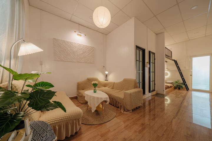 100m2 District 1 For 7pax/3beds/2wc @Benthanh 200m - Binh Hung