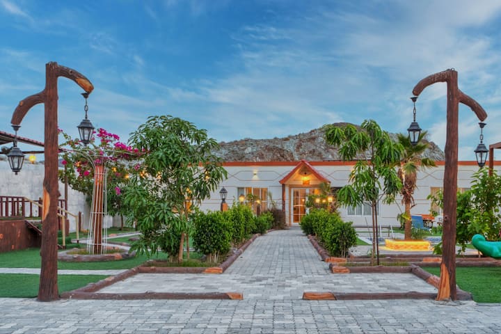 Farmstay With Pool And Bbq Mountain View - Fujairah