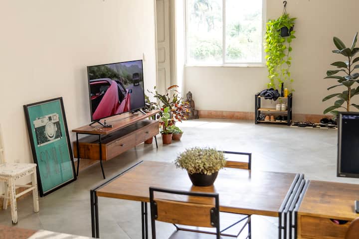 Suíte Em Apartamento Amplo No Coração Da Lapa - Rio de Janeiro