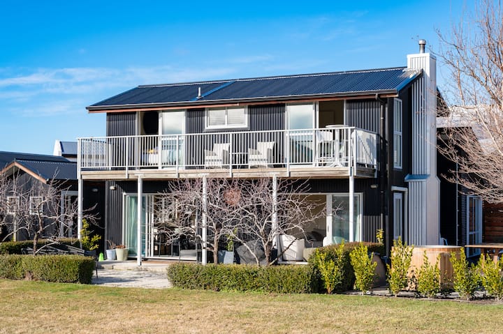 Entire Home In Wanaka - Wanaka