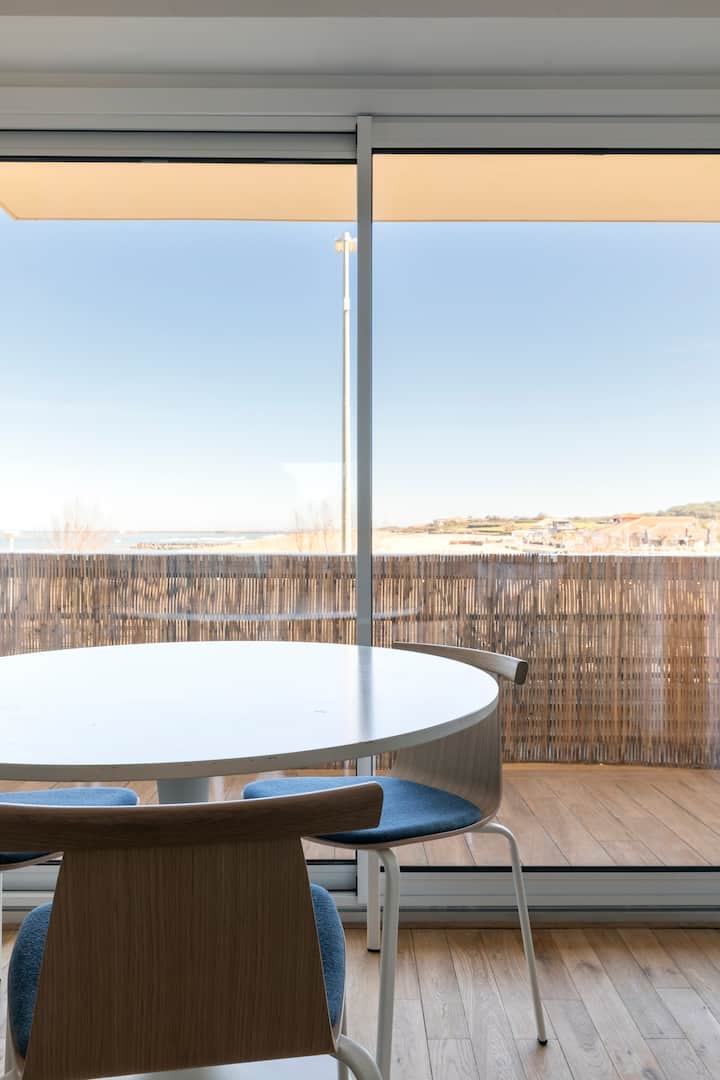 Appartement De Standing Face à L’océan - Biarritz