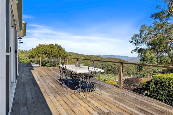 Blue Mountains Country Cottage | Fireplace & Views - Blue Mountains