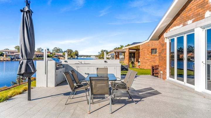 Friendship Key - Forster