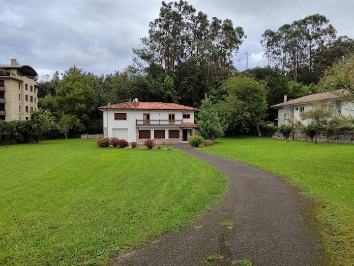 Chalet "La Llamas" Wifi Y Parking Gratis - Llanes