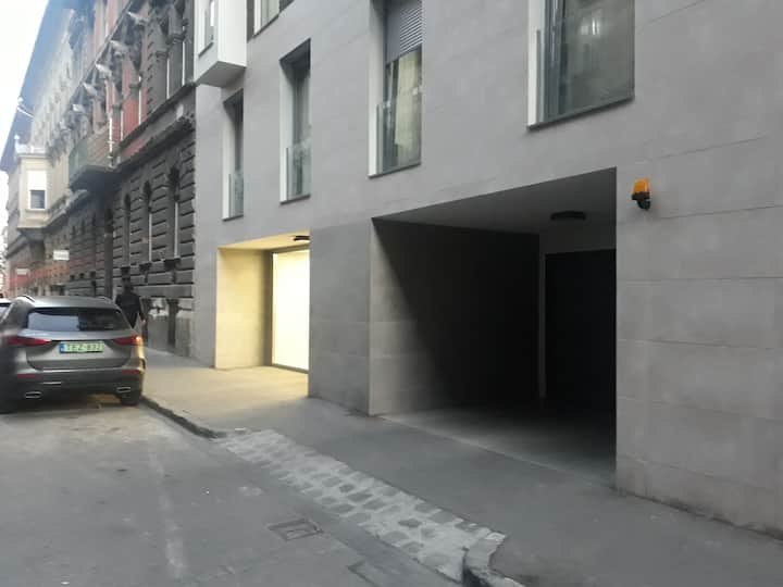 Garage Gratis Central Deluxe - Hungary