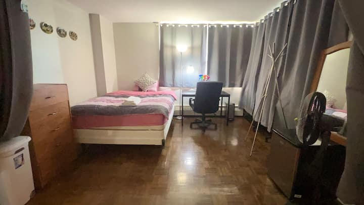Living Room Turned Into Bedroom - Gym Available - Mississauga