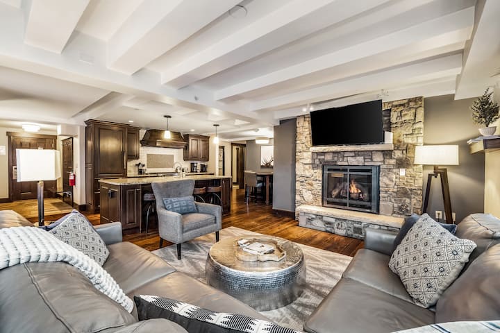 Après-ski – Spacious 2br/2ba Near Winter Fun - Vail, CO