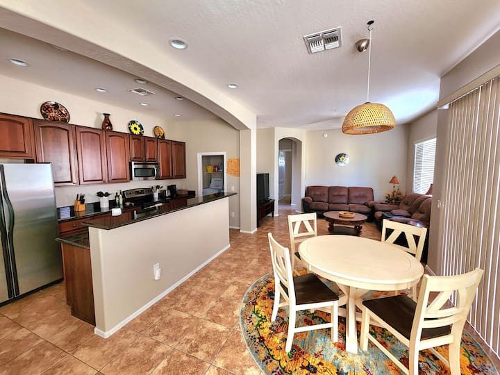 Sunflower Villa - 2b2b Condo W/ Community Pool - Sun City West, AZ