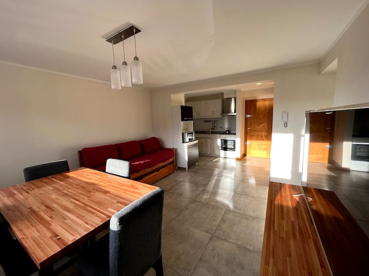 Departamento Amplio Y Tranquilo En Zona Céntrica - Bariloche