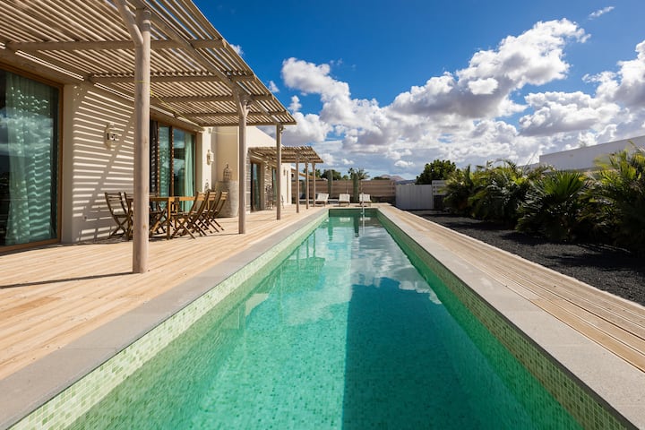 In Lajares Villa: Heated Pool Of 15m Longl - Fuerteventura