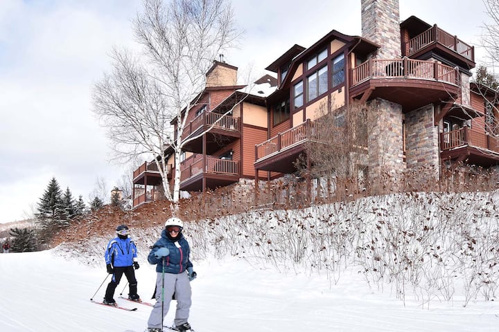 La Suite Du Capitaine - Ski In/out Suite! - Mont-Tremblant