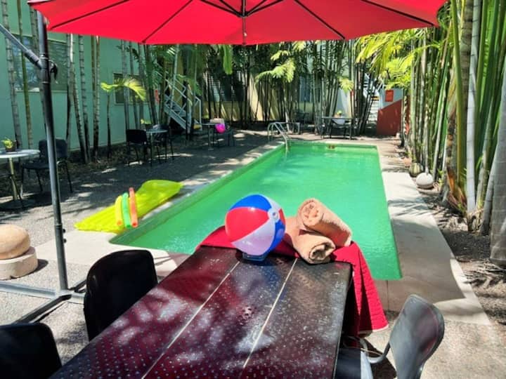 A1 Suite Grupos, Acc, Wifi, Cocineta, 1king 2ind - Colima