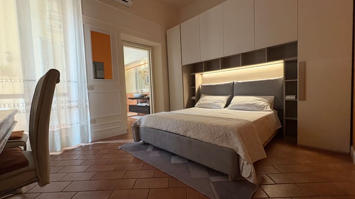 Independent Studio Apartment With Terrace-parking - Florence