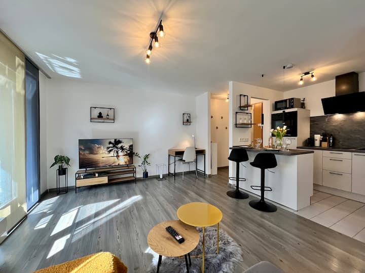 Kaiser-city-apartment Stadtmitte, 2 Zimmer Balkon - Karlsruhe