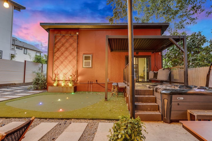 Walkable East Austin Oasis W/ Jacuzzi + Golf - Austin, TX