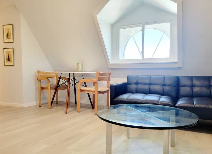 Montrose & Main |Unit 5| - Warwick, RI