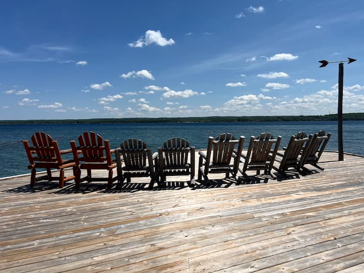 Waterfront - Sunlight Cottage - Owen Sound