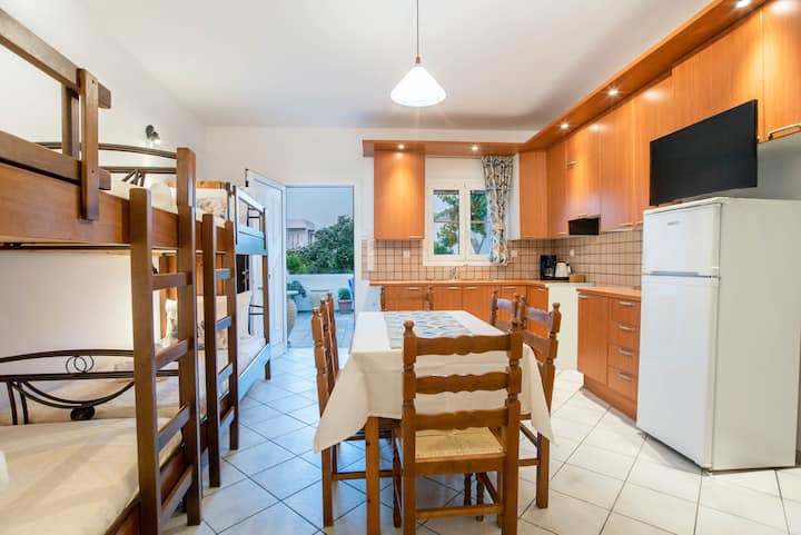 Apartment 6-7 Adults Near Center Beach 5 Min - Paros