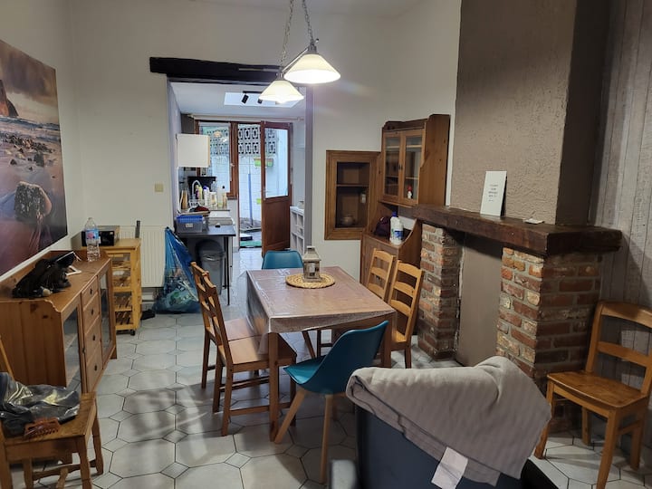 Maison 3 Chambres /  Lit Single / Parking Devant - Liège