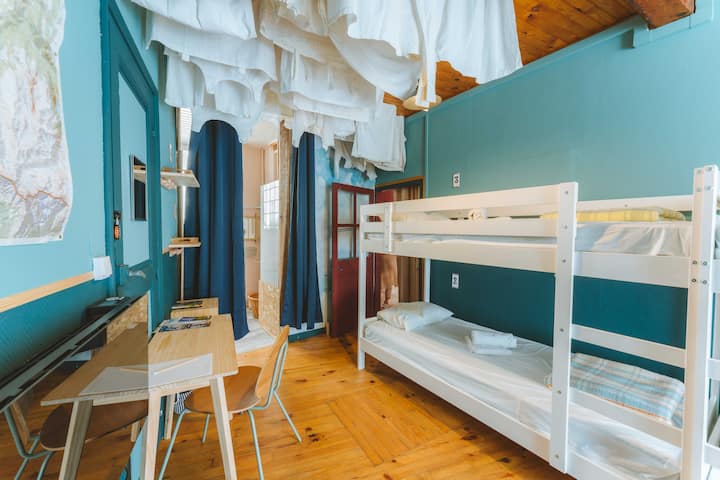 Chez Mamie - Chambre Dortoir à Partager - Vicdessos