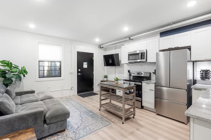 Otr - Walk To Best Restaurants | Haven W/ Parking - Cincinnati, OH