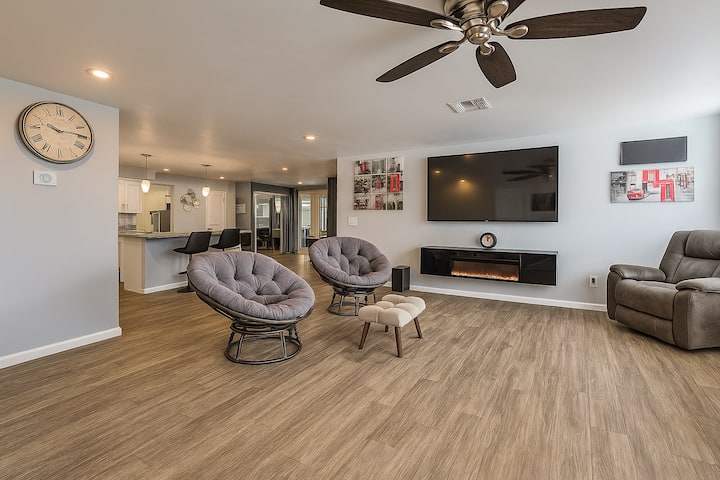 Palm Haven + Pool + Spa + Firepit + Games Nearcubs - 梅薩