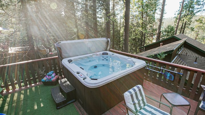 Bear Cub Cabin - Th Lake, Hot Tub, Family Friendly - Sonora, CA
