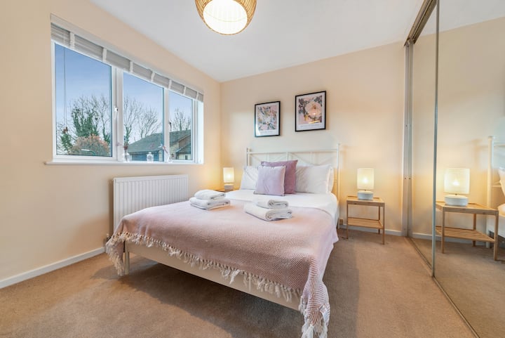 Stylish Short Term Let - Bucks - High Wycombe