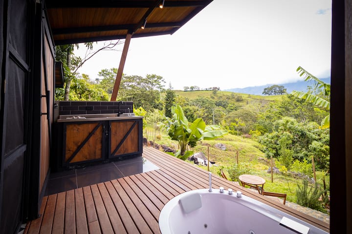 Glamping- Jacuzzi, Nature & Waterfalls - Barbosa