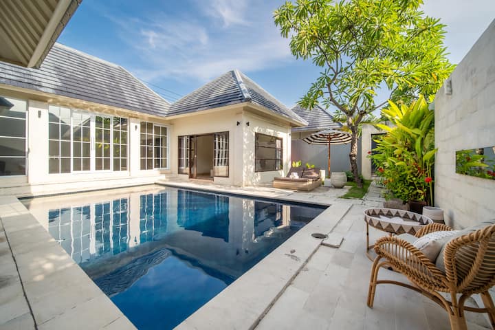 Longstay Rate - 2br Villa Panchajanya In Seminyak - Kuta