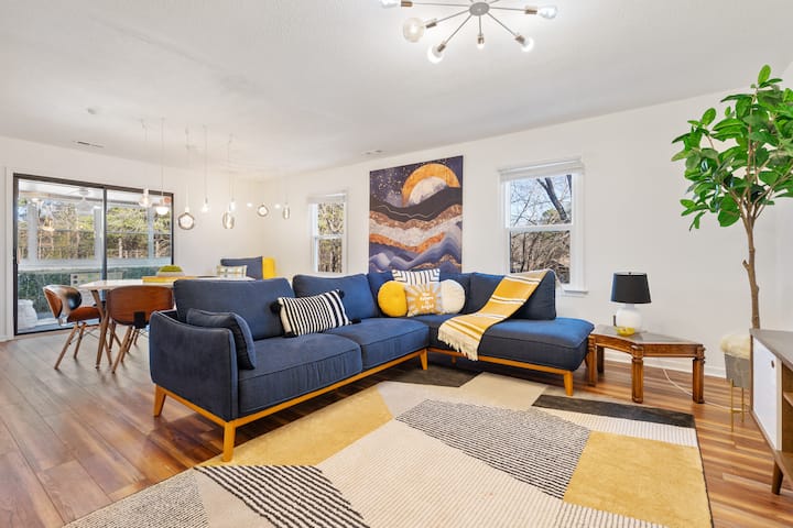 Cozy Retro-styled Home 3 Mins To Lake! - Rock Hill, SC