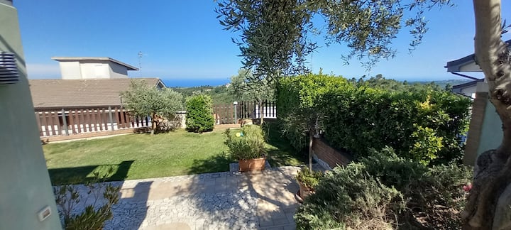 Struttura In Villa Molto Confortevole - Ascoli Piceno