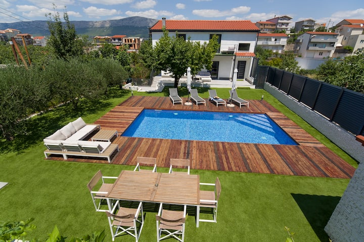 Luxury Joy In Split New @ With Heated Pool - Split