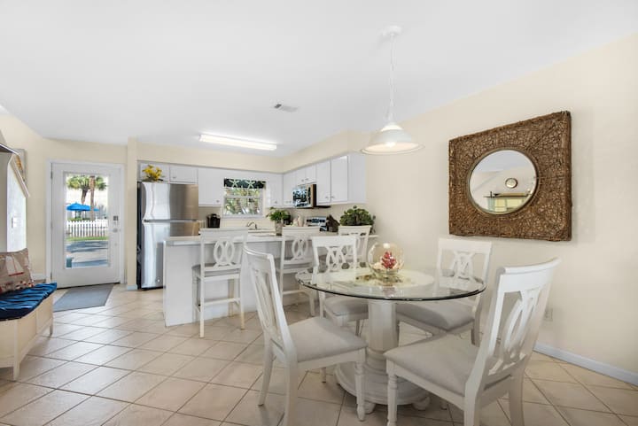 2br Miramar Beach Townhome Short Walk To Beach - Miramar Beach, FL