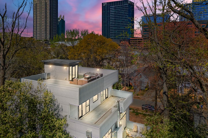 Modern Midtown With Rooftop City View - Atlanta, GA