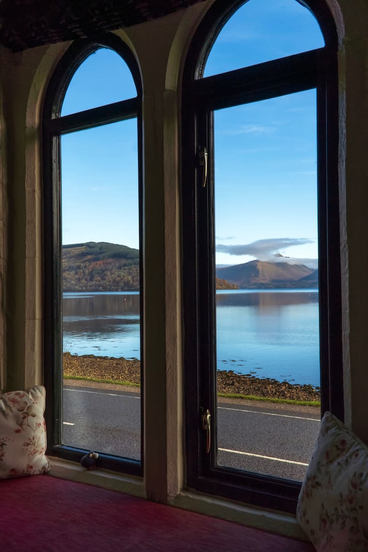 June Discounts:9br Historic Hall | Lakeside Escape - Inveraray