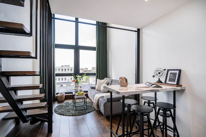 Modern Loft | Walk To Center | Fast Wi-fi - Vilnius