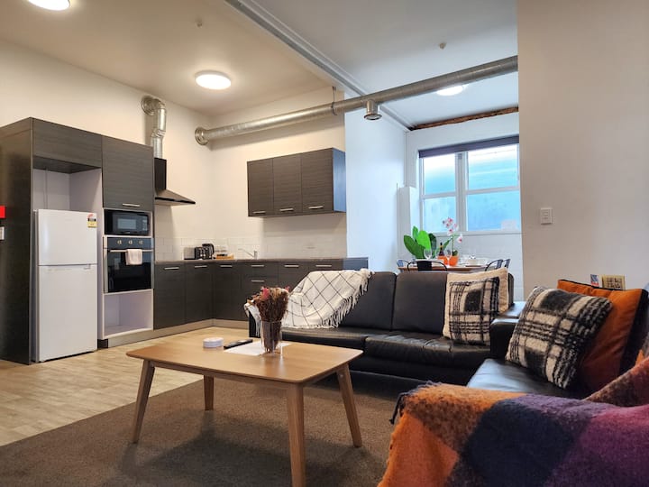 Spacious 5 Bedroom Apartment Near Cuba District - Wellington