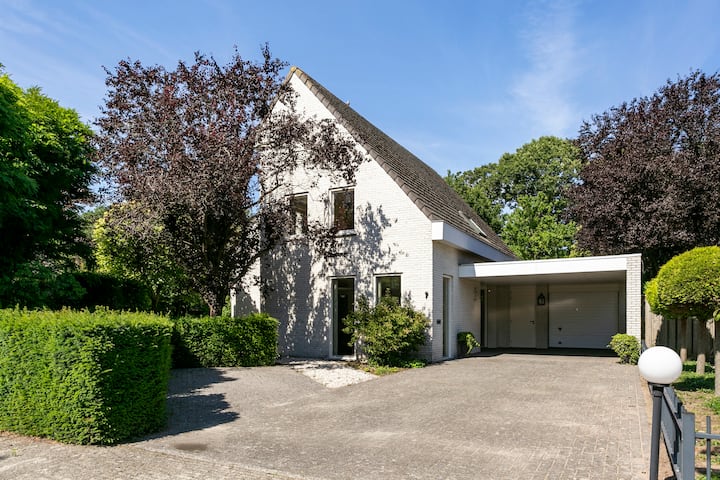 Big Mansion Near Eindhoven - Eindhoven
