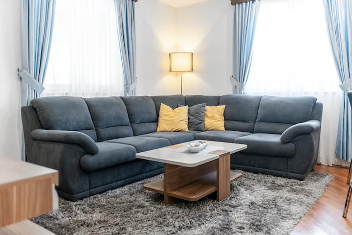Family House With Open Terrace + Free Parking - Cavtat
