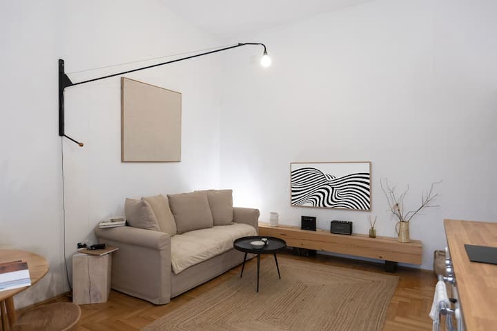 Modern And Quiet Apartment In The Heart Of Zagreb - Zagreb