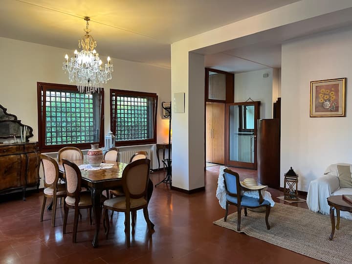 Elegante Villa 9 Posti Letto, Giardino, Posto Auto - Venecia