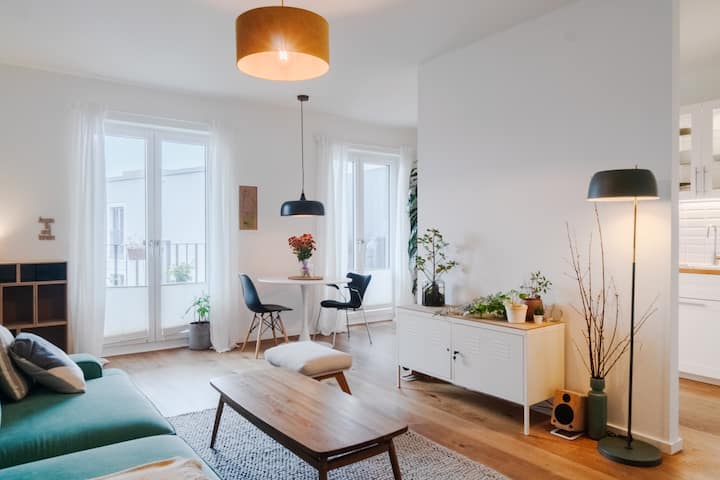 Schicke Traumwohnung Mit Ausblick Und Balkon - Hamburg