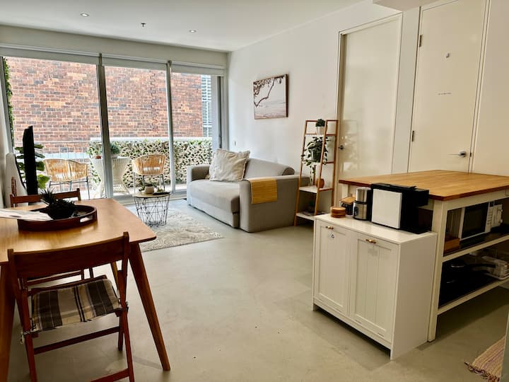 Cosy Beach Apartment With Secure Car Park - St Kilda