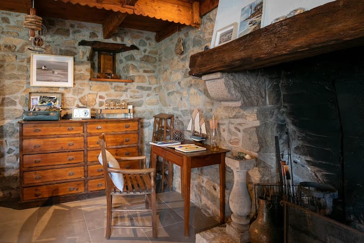 Maison De Pêcheur Mylia, Charme à Kerbors - Plougrescant