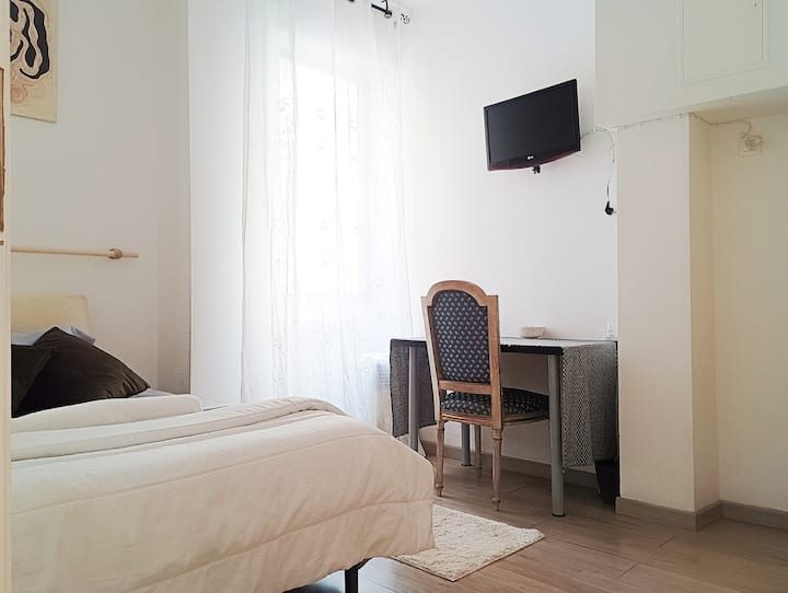 *Staz.tiburtina* Singola Priv. Letto Francese® X2• - Roma