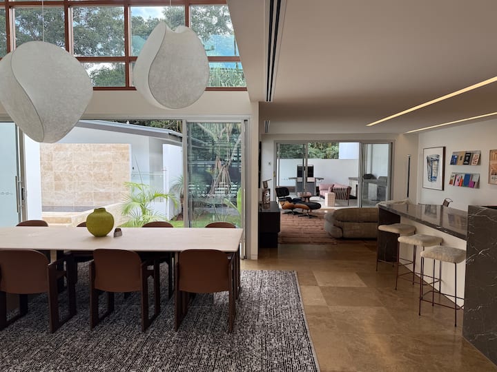 Stylish Luxury. Artist Family Home. Beach Access. - Byron Bay