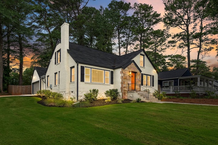 Newly Renovated & Close To Atlanta Attractions! - Atlanta, GA