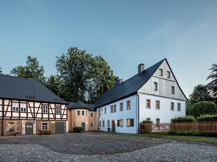 Feine Wohn- Und Schlafstuben Im Herrenhaus - Breitenbrunn/Erzgebirge