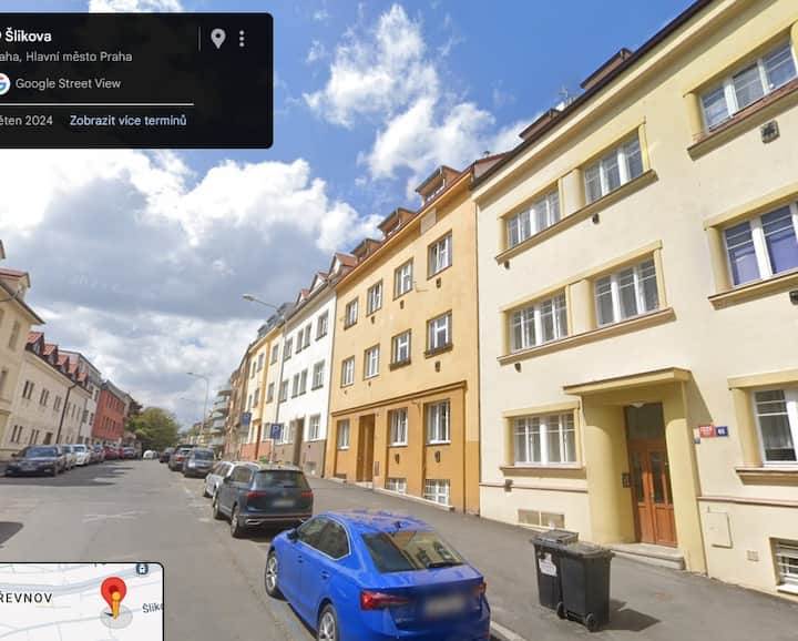 Flat White Flat Close To Prague Castle - Praga